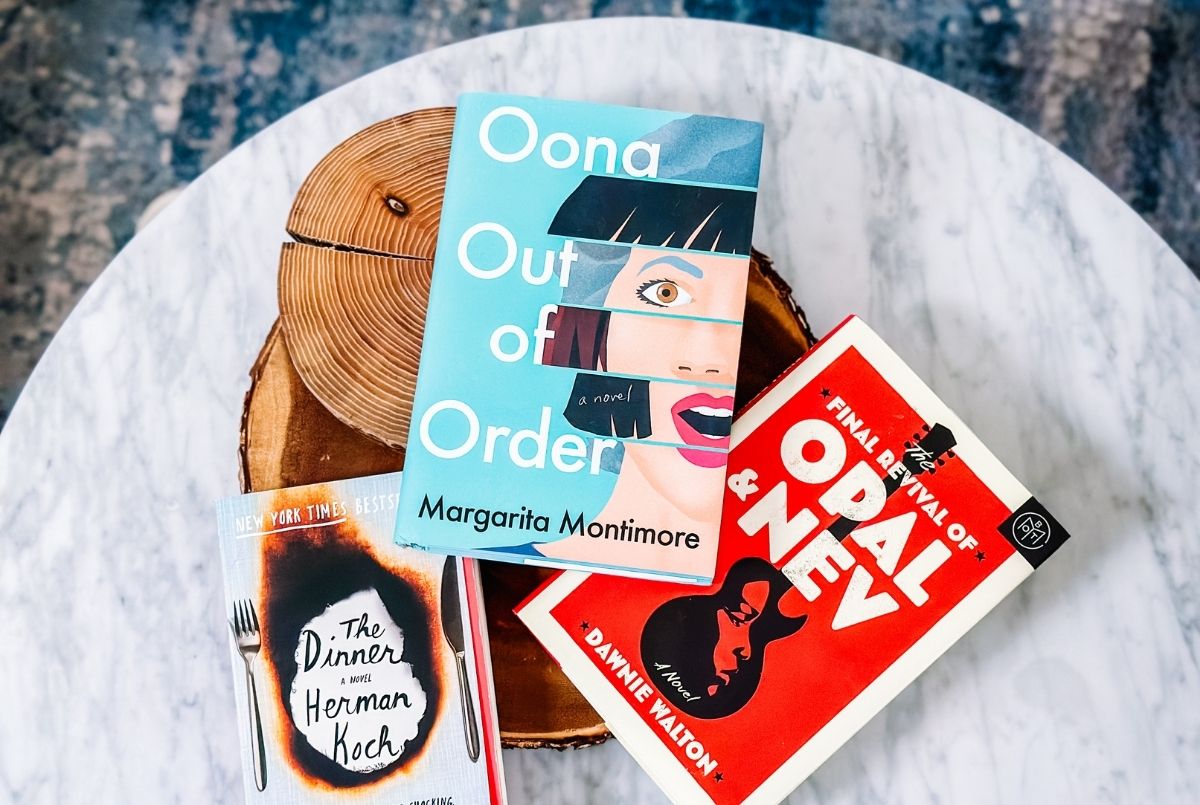 Popular Nonlinear Narrative Novels: Twisted Tales to Love